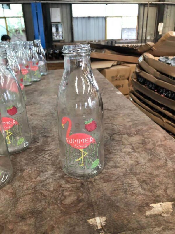 Top 10 custom glass bottles designing in AE